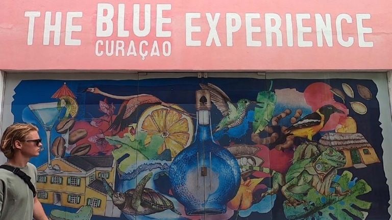 Blue Curacao - The Genuine Original - Liqueur factory Chobolobo