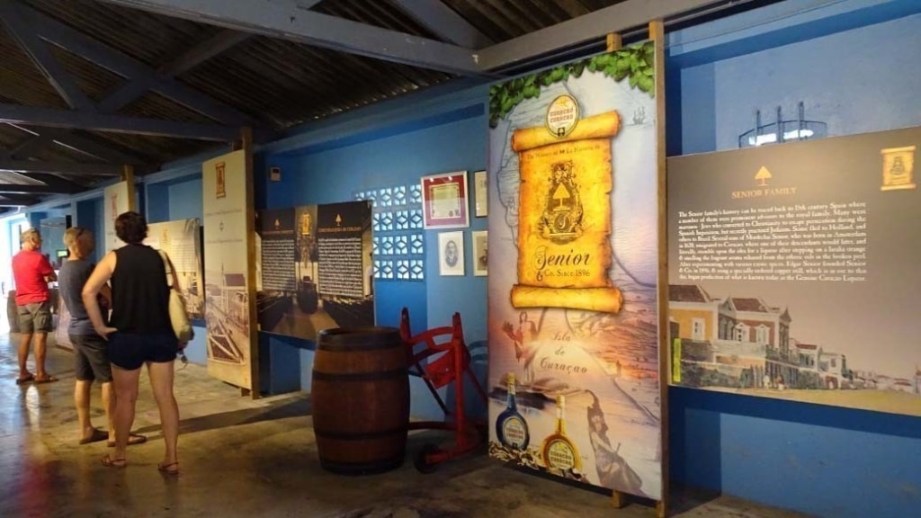 Blue Curacao - The Genuine Original - Liqueur factory Chobolobo